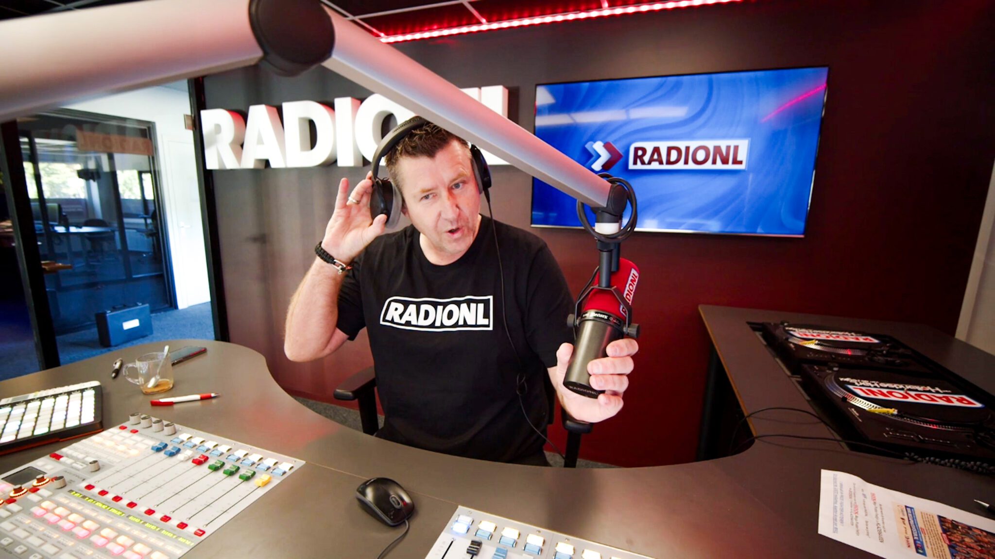 RADIONL - altijd AAN!